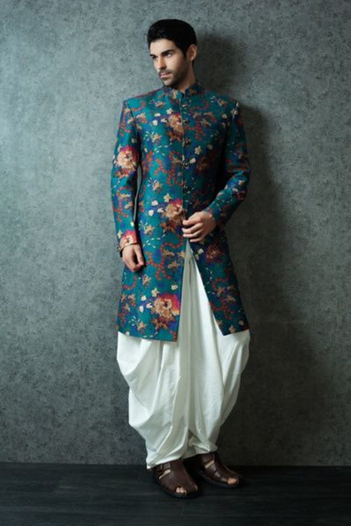 Top 10 Traditional Dresses Of India A Listly List top-10-traditional-dresses-of-india-a-listly-list